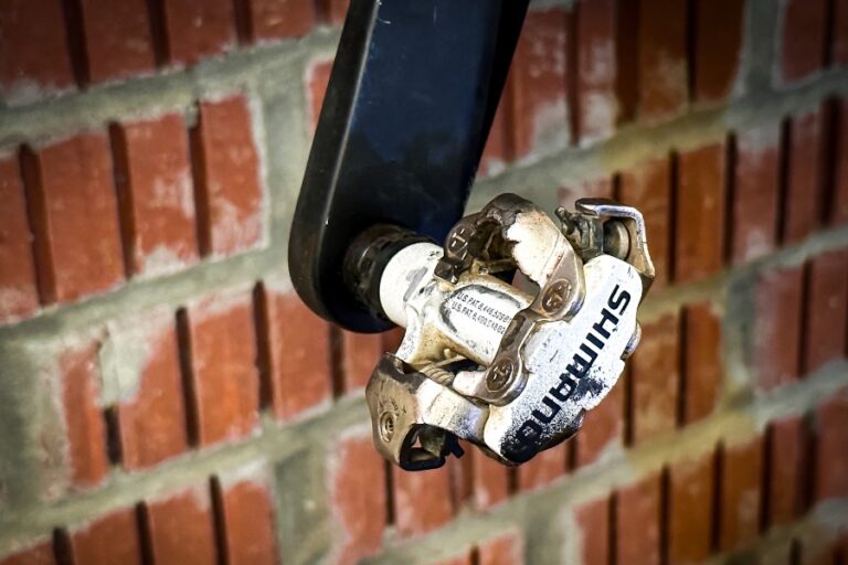 Look Delta, SPD or Toe Pedals? | A Spin Instructor Explains